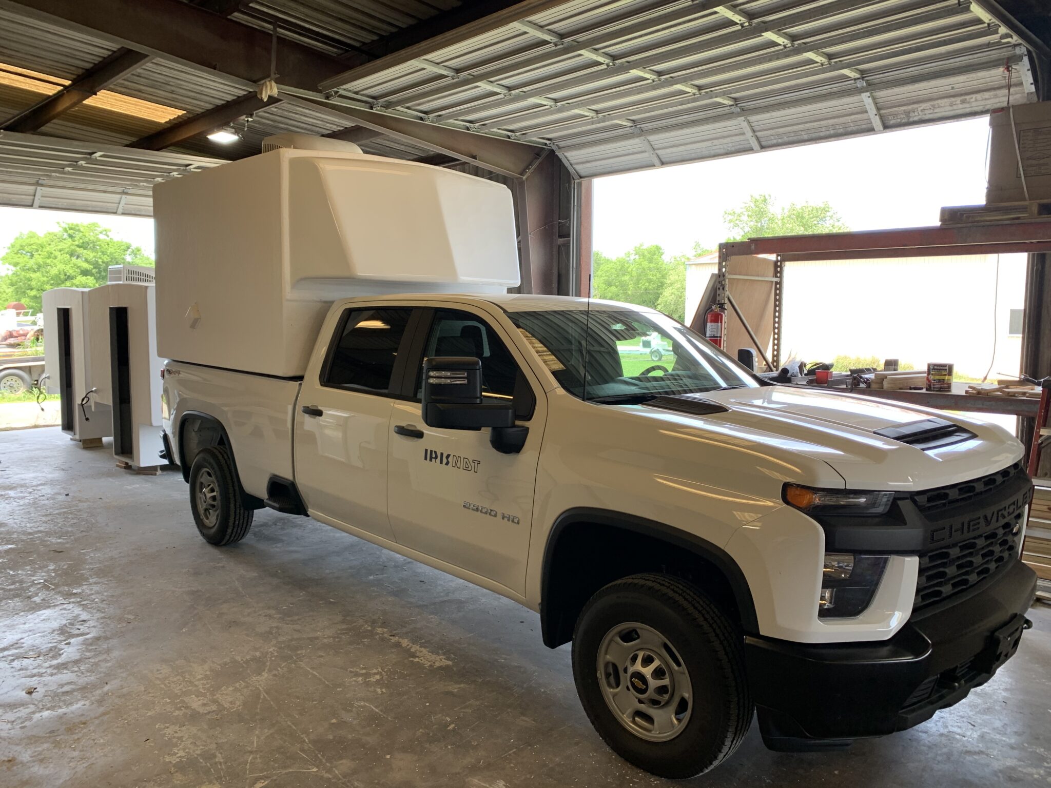 LEMKER & HARRIS | NDT Mobile Fiberglass Darkrooms & Developing Tanks